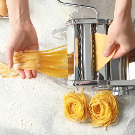 The Ultimate Guide to Finding the Best Pasta Maker - Loyal