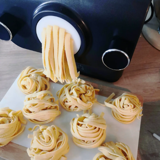 Explore the Best Noodle Makers and Improve Your Homemade Pasta Game - Loyal